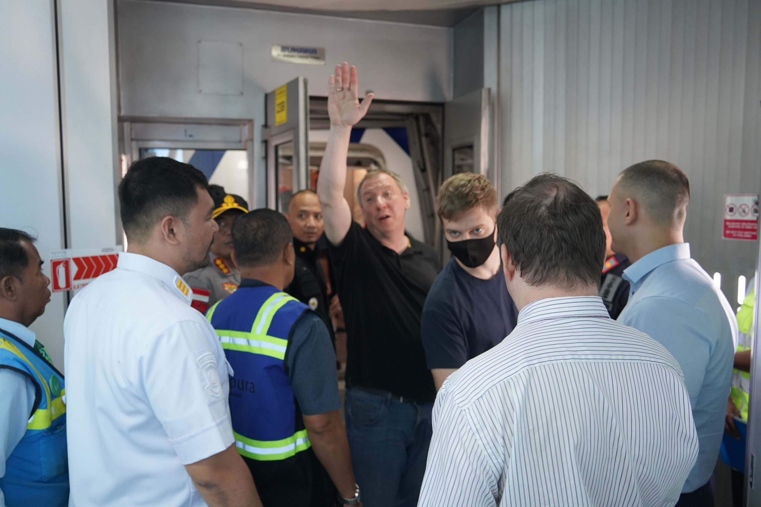 EKSTRADISI WN RUSIA BURON INTERPOL, IMIGRASI BALI PASTIKAN CLEARANCE ...